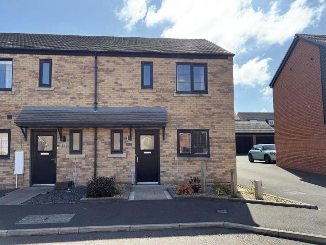 3 bedroom end of terrace house for sale