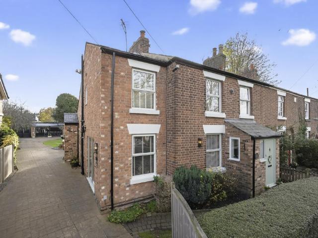 3 bedroom end of terrace house for sale