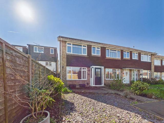3 bedroom end of terrace house for sale