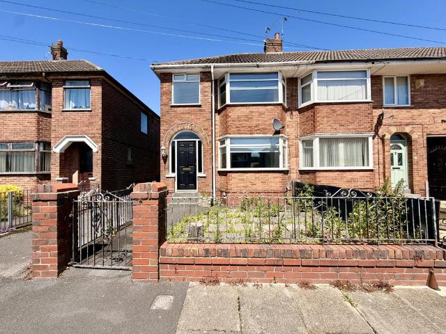 3 bedroom end of terrace house for sale