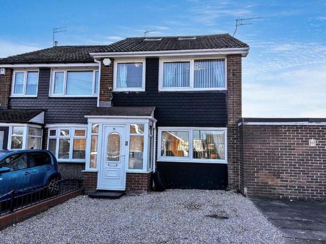3 bedroom end of terrace house for sale