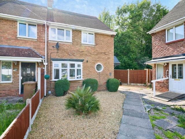 3 bedroom end of terrace house for sale