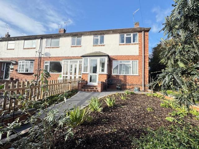 3 bedroom end of terrace house for sale