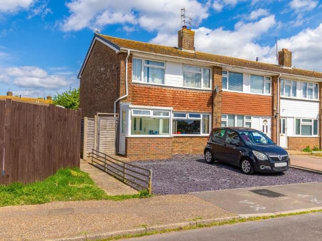 3 bedroom end of terrace house for sale