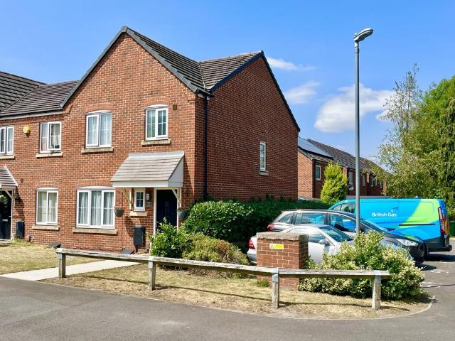 3 bedroom end of terrace house for sale
