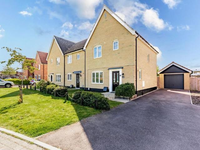 3 bedroom end of terrace house for sale