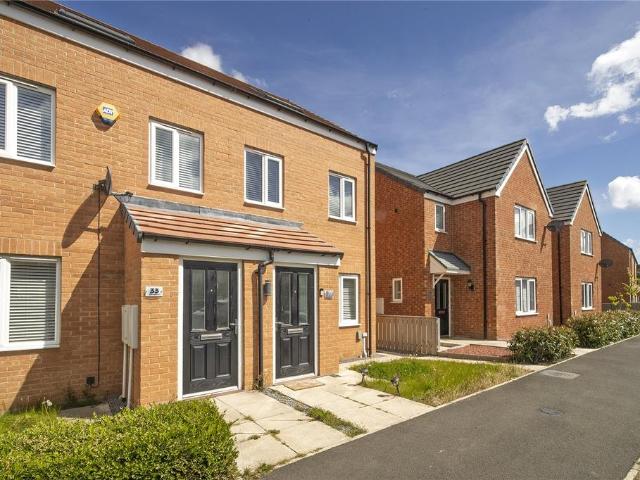 3 bedroom end of terrace house for sale