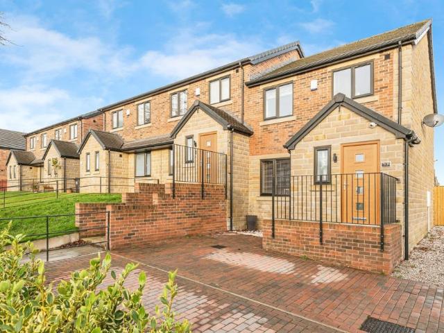 3 bedroom end of terrace house for sale