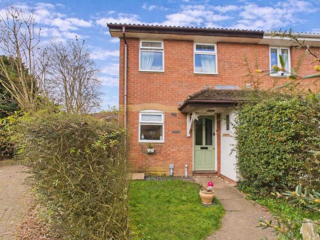 3 bedroom end of terrace house for sale