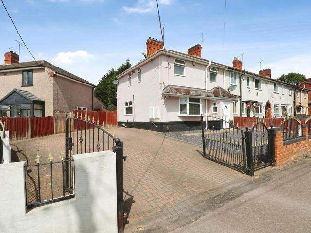 3 bedroom end of terrace house for sale