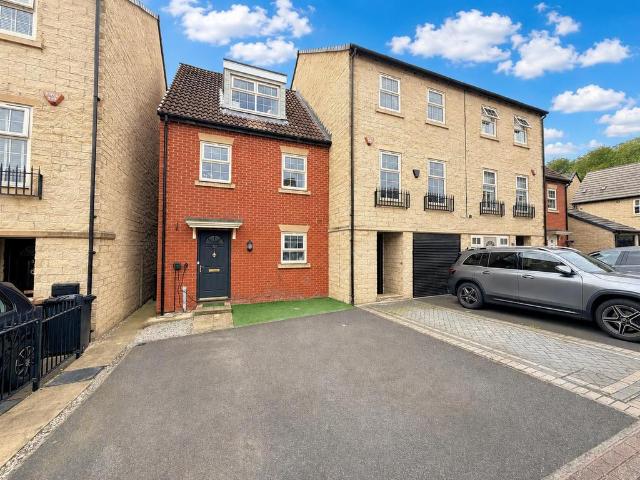 3 bedroom end of terrace house for sale