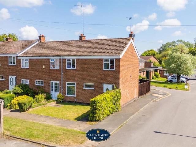 3 bedroom end of terrace house for sale