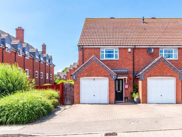 3 bedroom end of terrace house for sale