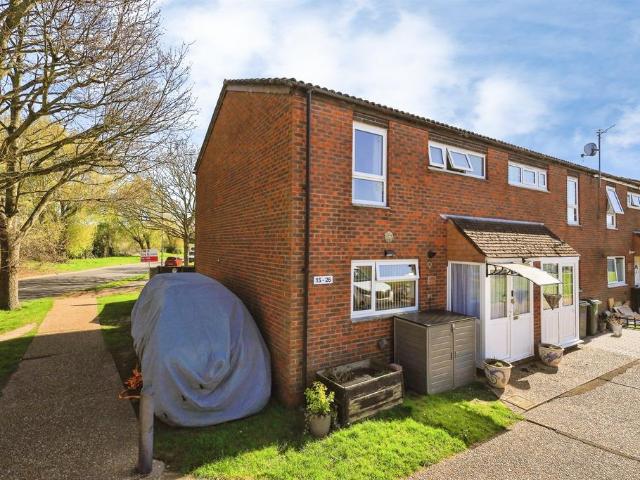 3 bedroom end of terrace house for sale
