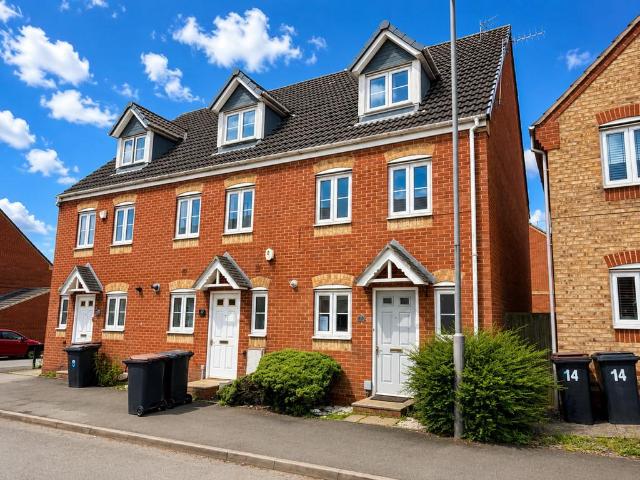 3 bedroom end of terrace house for sale