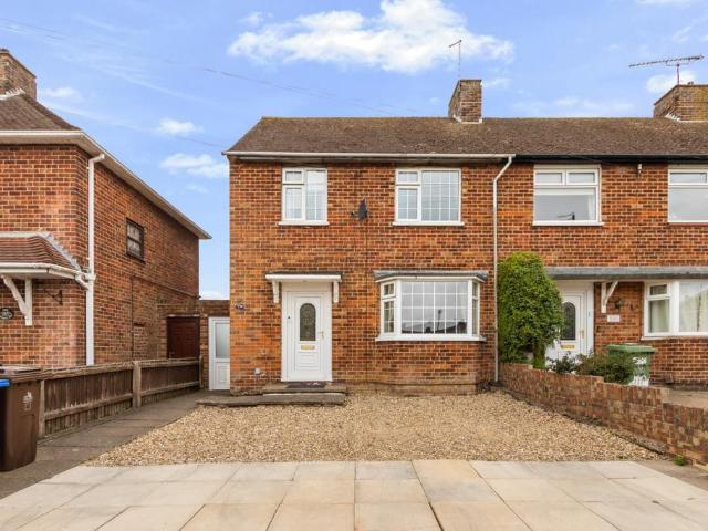 3 bedroom end of terrace house for sale