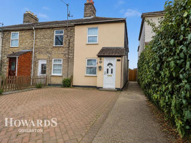 3 bedroom end of terrace house for sale