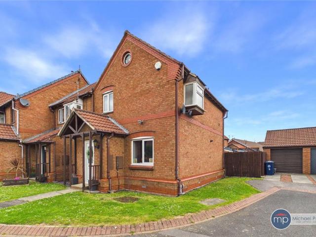 3 bedroom end of terrace house for sale
