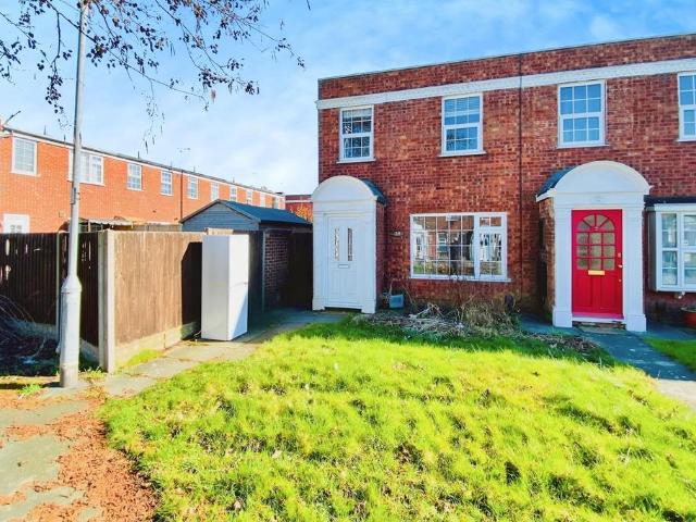 3 bedroom end of terrace house for sale