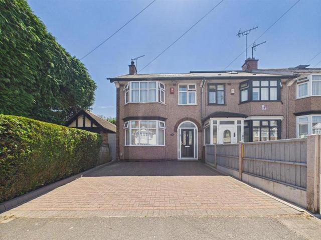 3 bedroom end of terrace house for sale