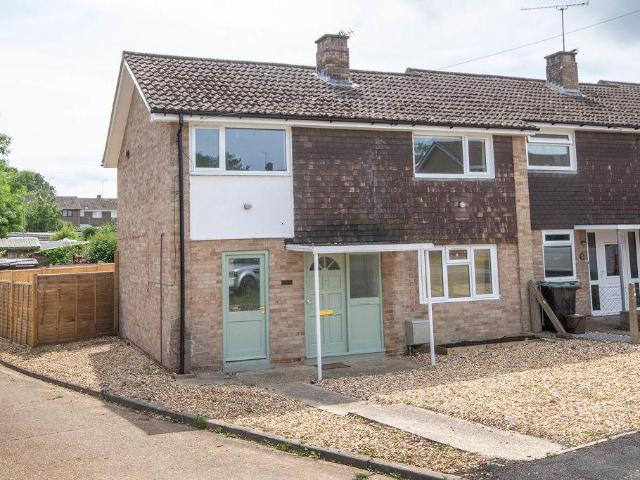 3 bedroom end of terrace house for sale