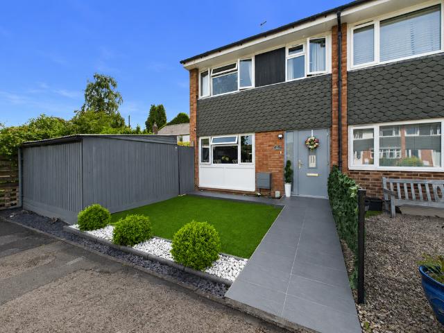 3 bedroom end of terrace house for sale
