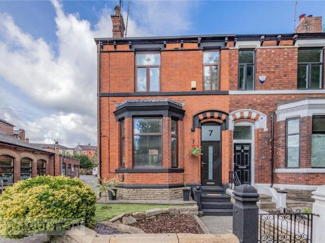 3 bedroom end of terrace house for sale