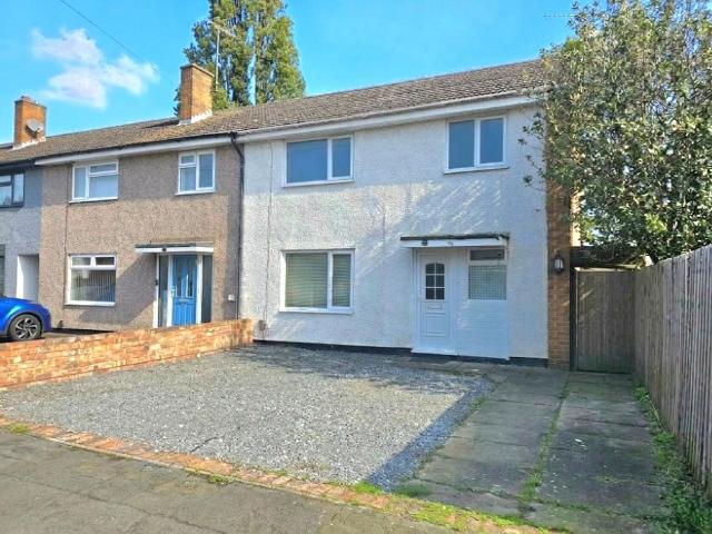 3 bedroom end of terrace house for sale