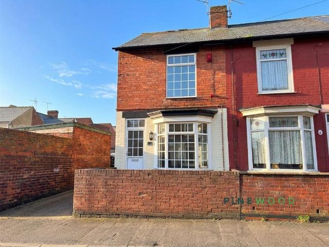 3 bedroom end of terrace house for sale
