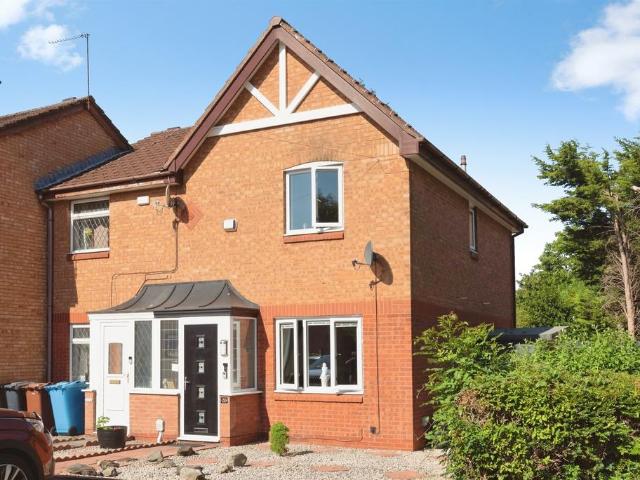 3 bedroom end of terrace house for sale