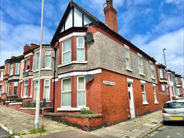3 bedroom end of terrace house for sale