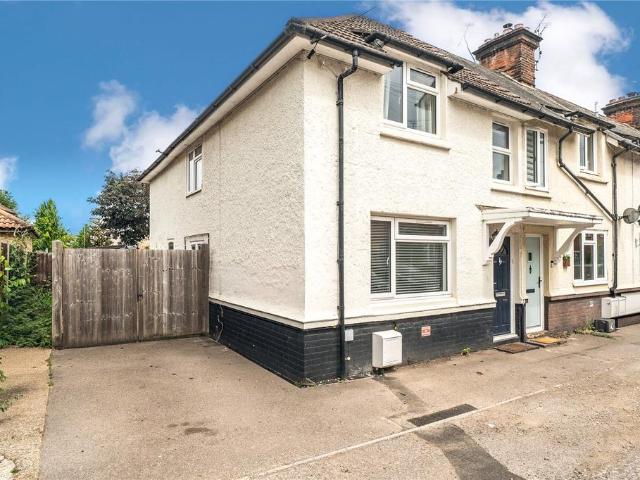 3 bedroom end of terrace house for sale