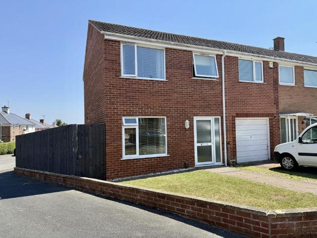 3 bedroom end of terrace house for sale