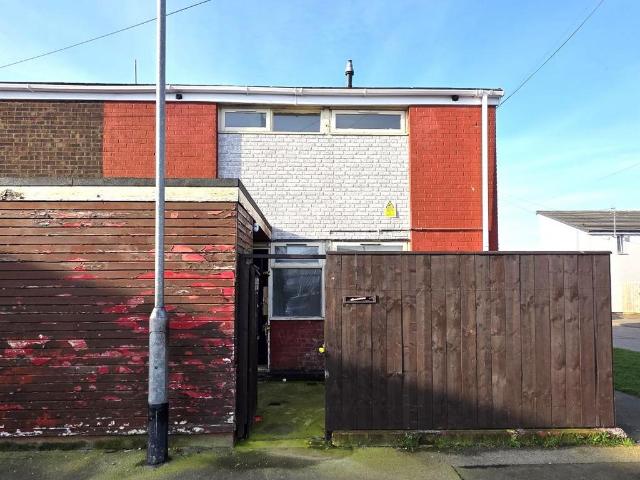 3 bedroom end of terrace house for sale