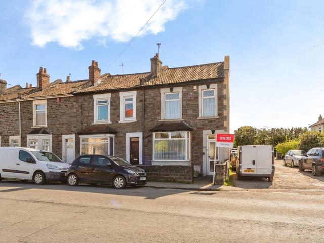 3 bedroom end of terrace house for sale