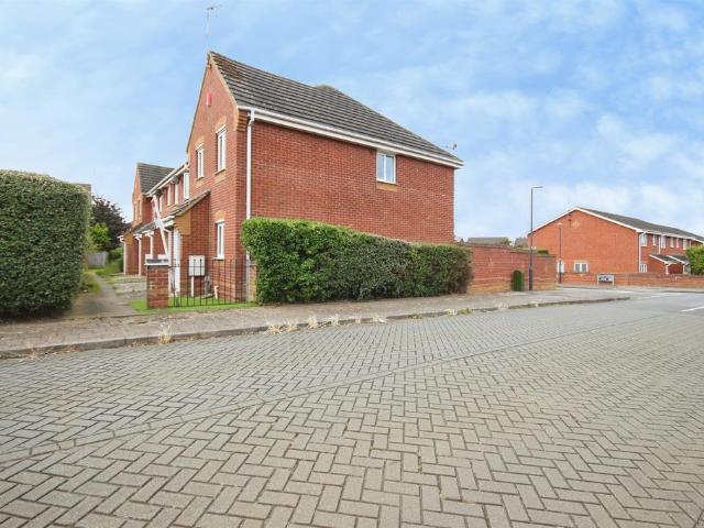 3 bedroom end of terrace house for sale