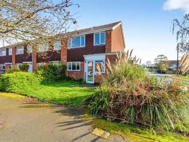 3 bedroom end of terrace house for sale