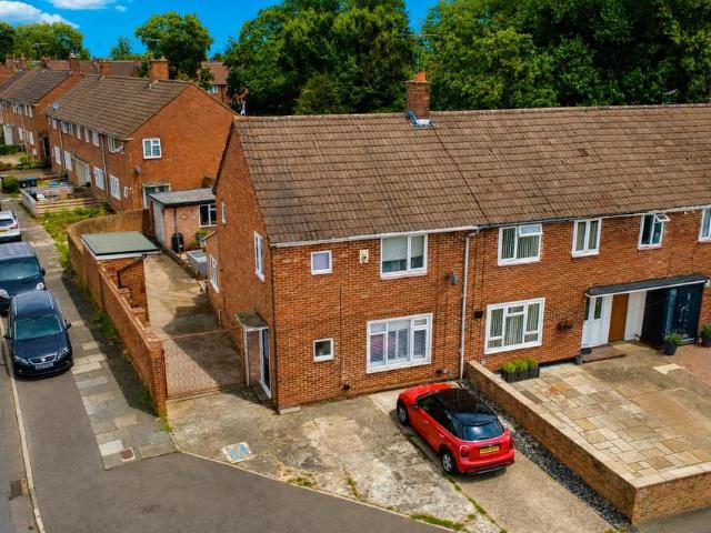 3 bedroom end of terrace house for sale