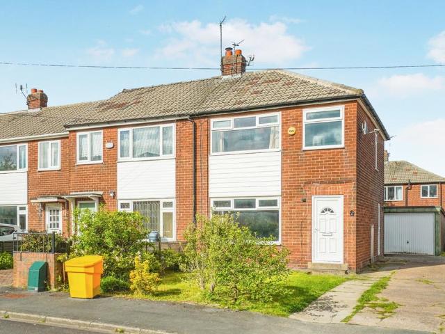 3 bedroom end of terrace house for sale