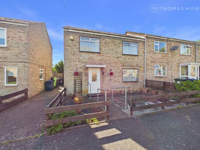 3 bedroom end of terrace house for sale