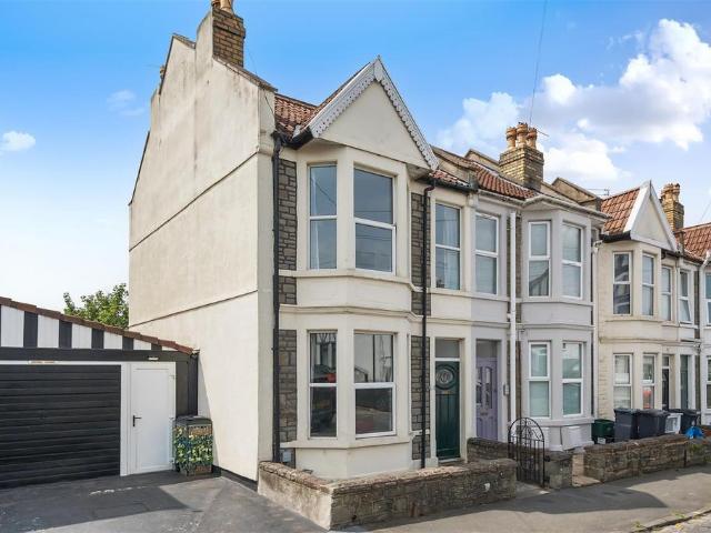 3 bedroom end of terrace house for sale