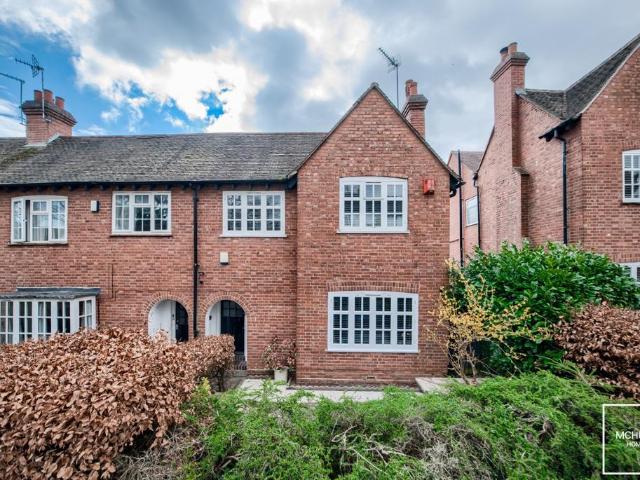 3 bedroom end of terrace house for sale