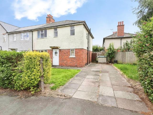 3 bedroom end of terrace house for sale