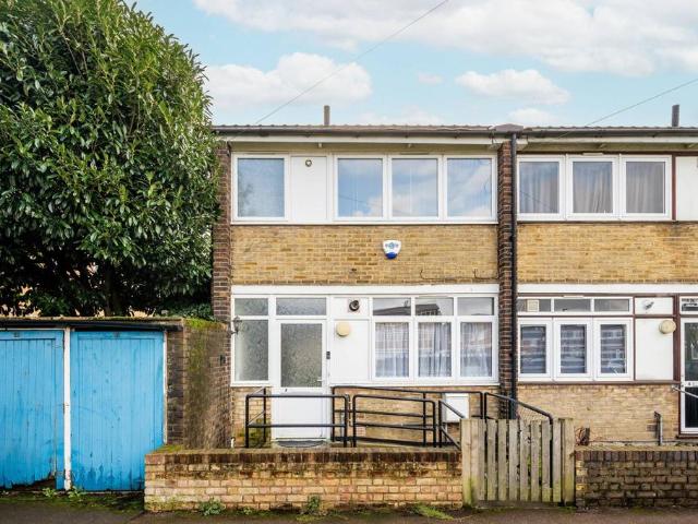 3 bedroom end of terrace house for sale