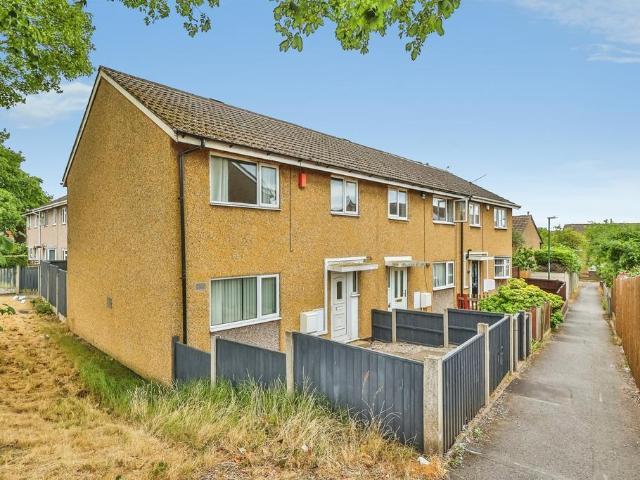 3 bedroom end of terrace house for sale