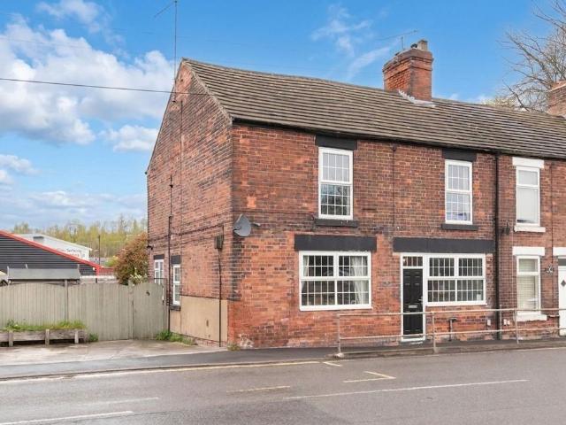 3 bedroom end of terrace house for sale