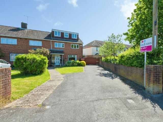 3 bedroom end of terrace house for sale