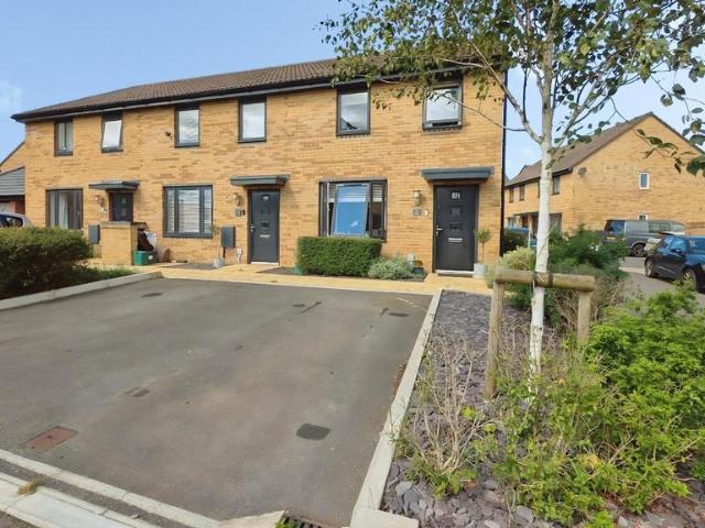 3 bedroom end of terrace house for sale