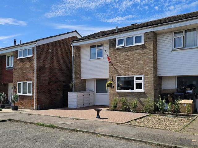 3 bedroom end of terrace house for sale