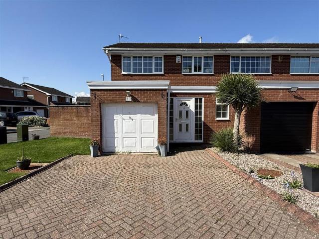 3 bedroom end of terrace house for sale